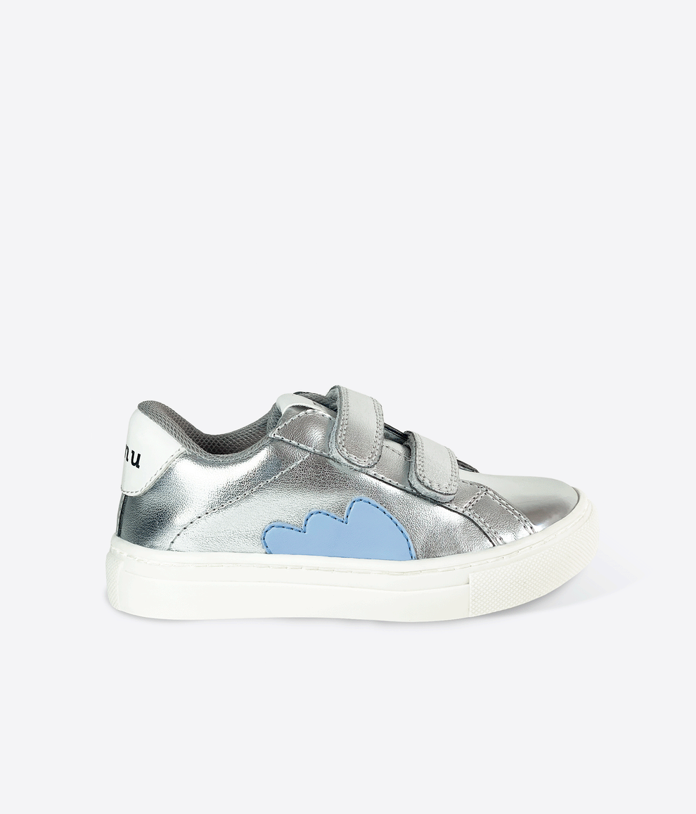 Tenis Monu Mini Plateados Mágicos – monu mini